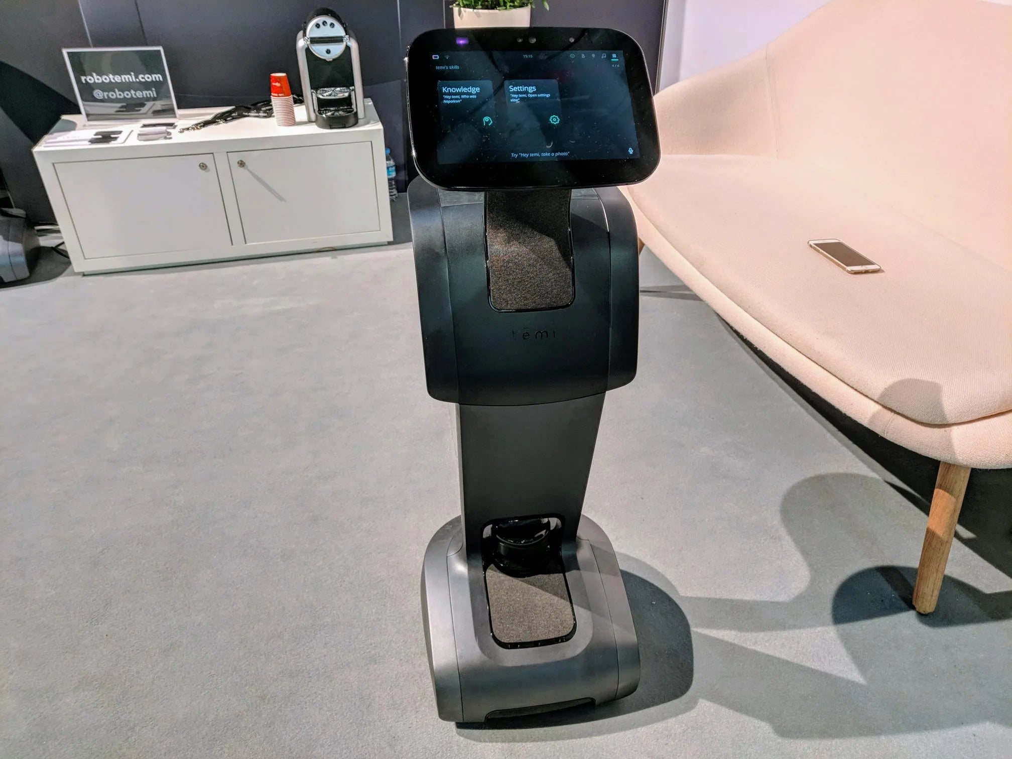 What is Temi and How Can These Robots Improve your Life? – Useabot